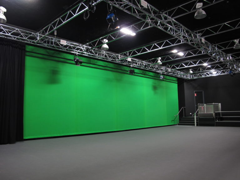 Sydney Film School | Studio & Equipment | SYDNEY FILM SCHOOL
